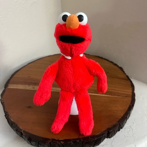 Sesame Street | Toys | 992 Sesame Street Elmo Plush | Poshmark
